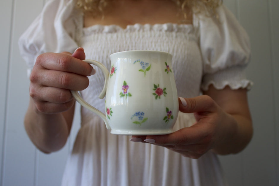 Handmade ceramics by Emily ; Ceramics Handmade by Emily